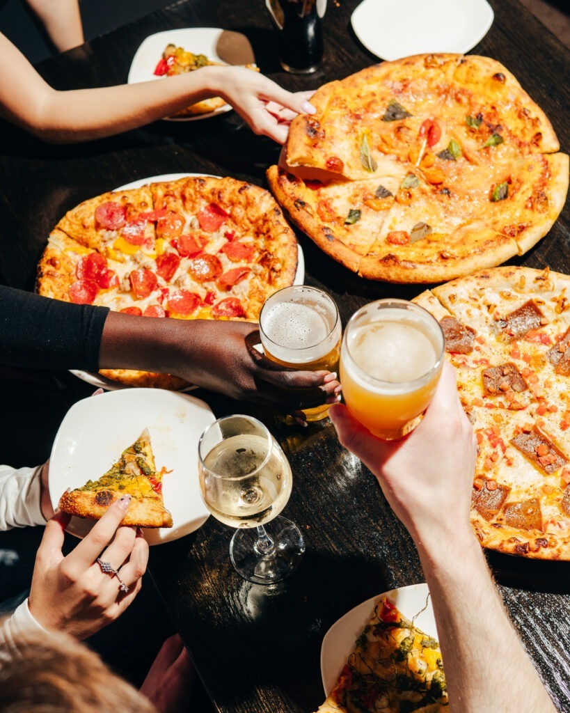 Par4 Kitchen & Bar | Sports Lounge | Golf Simulator Surrey