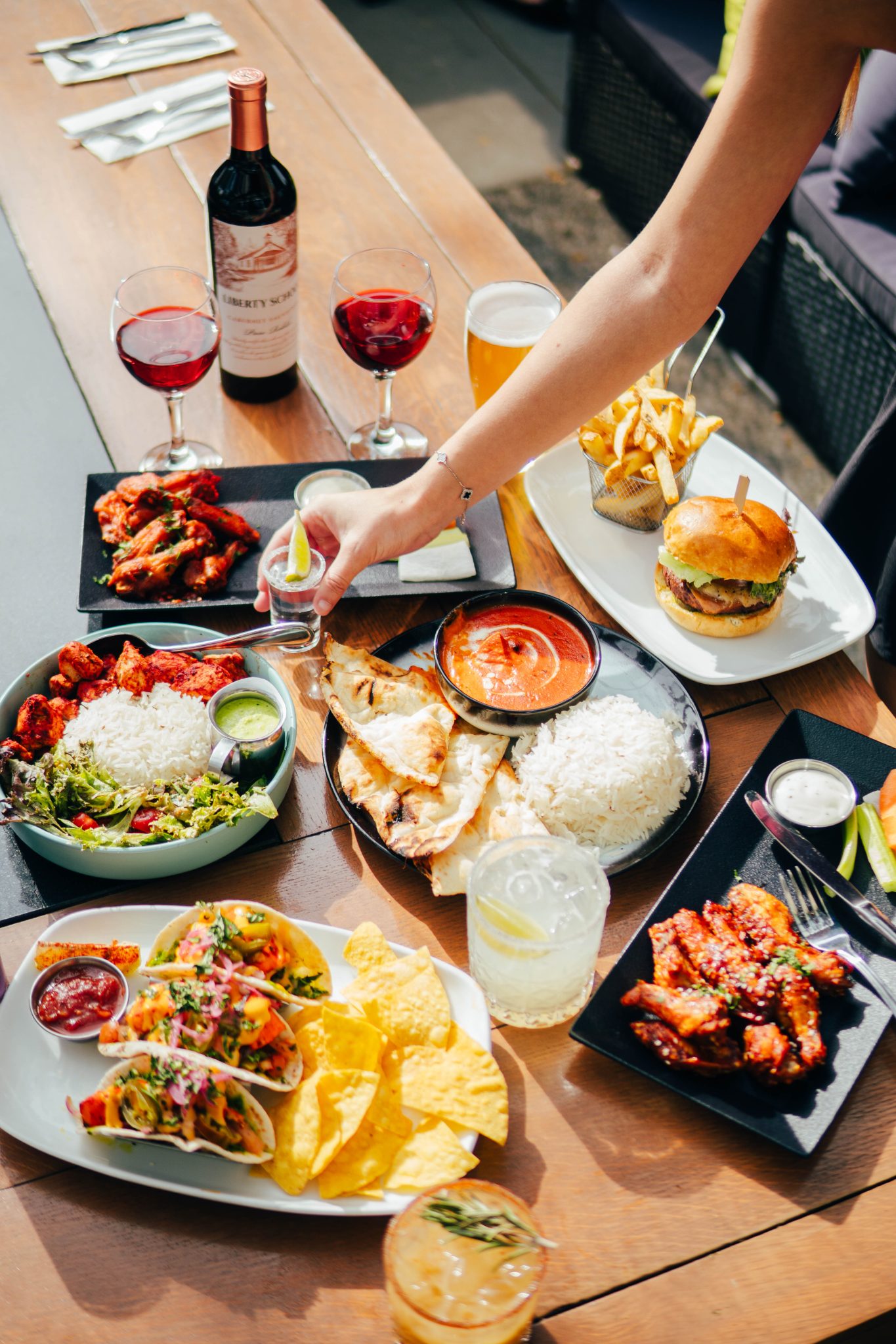 The Biggest Happy Hour In Surrey & BC - Par4 Kitchen & Bar